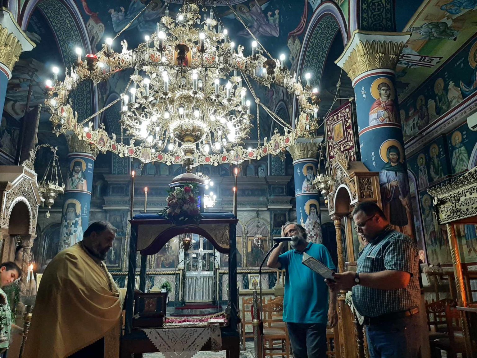 Ο Επιτάφιος της Παναγίας στην Άνω Βάθεια - Ορθοδοξία News Agency