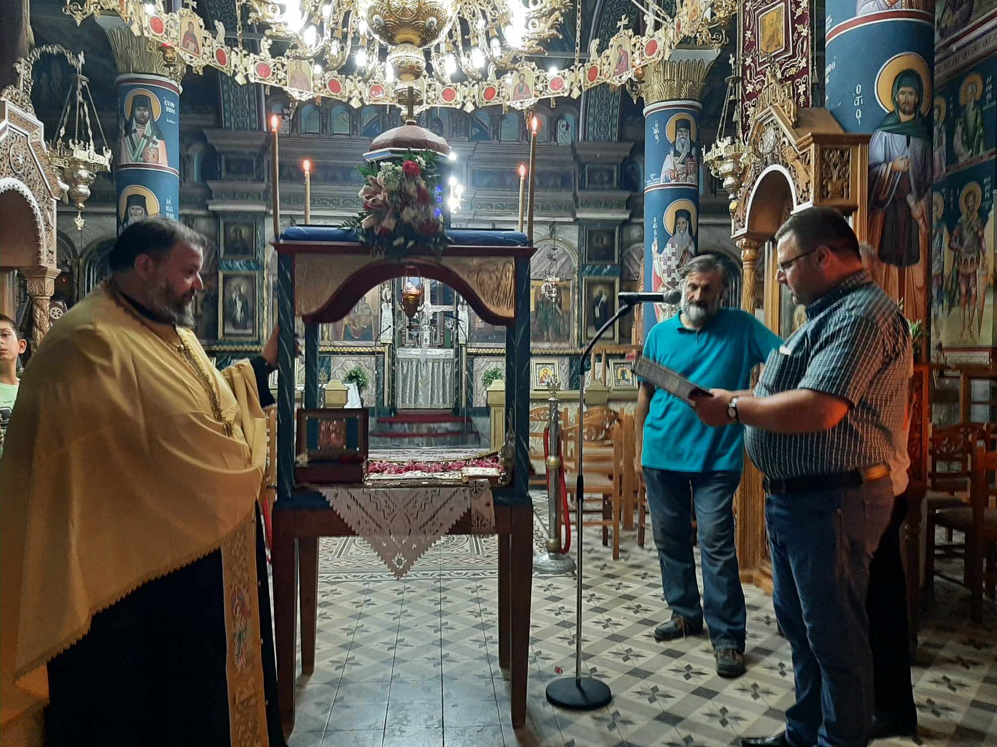 Ο Επιτάφιος της Παναγίας στην Άνω Βάθεια - Ορθοδοξία News Agency