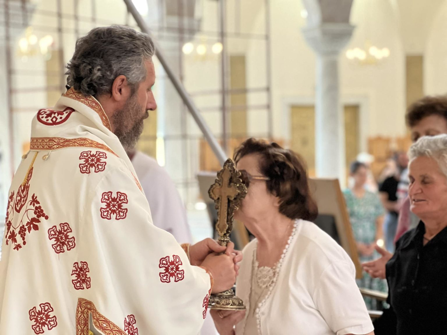 Αρχιεπίσκοπος Αναστάσιος: "Ο Σταυρός είναι το κεντρικό μυστήριο που ...