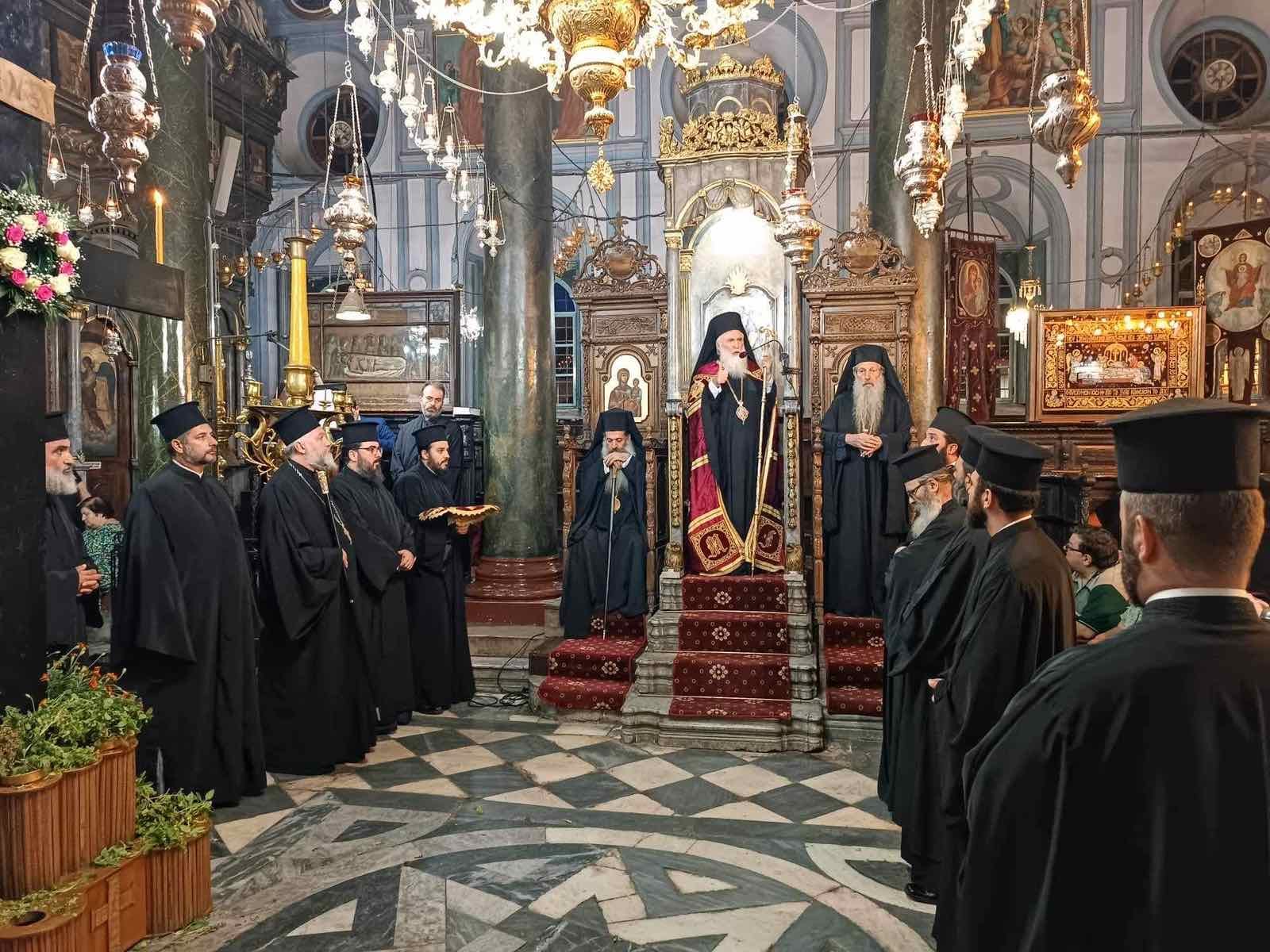 Προσκυνητές από τη Λήμνο στην Αγιάσο για τον εορτασμό της Ύψωσης του ...