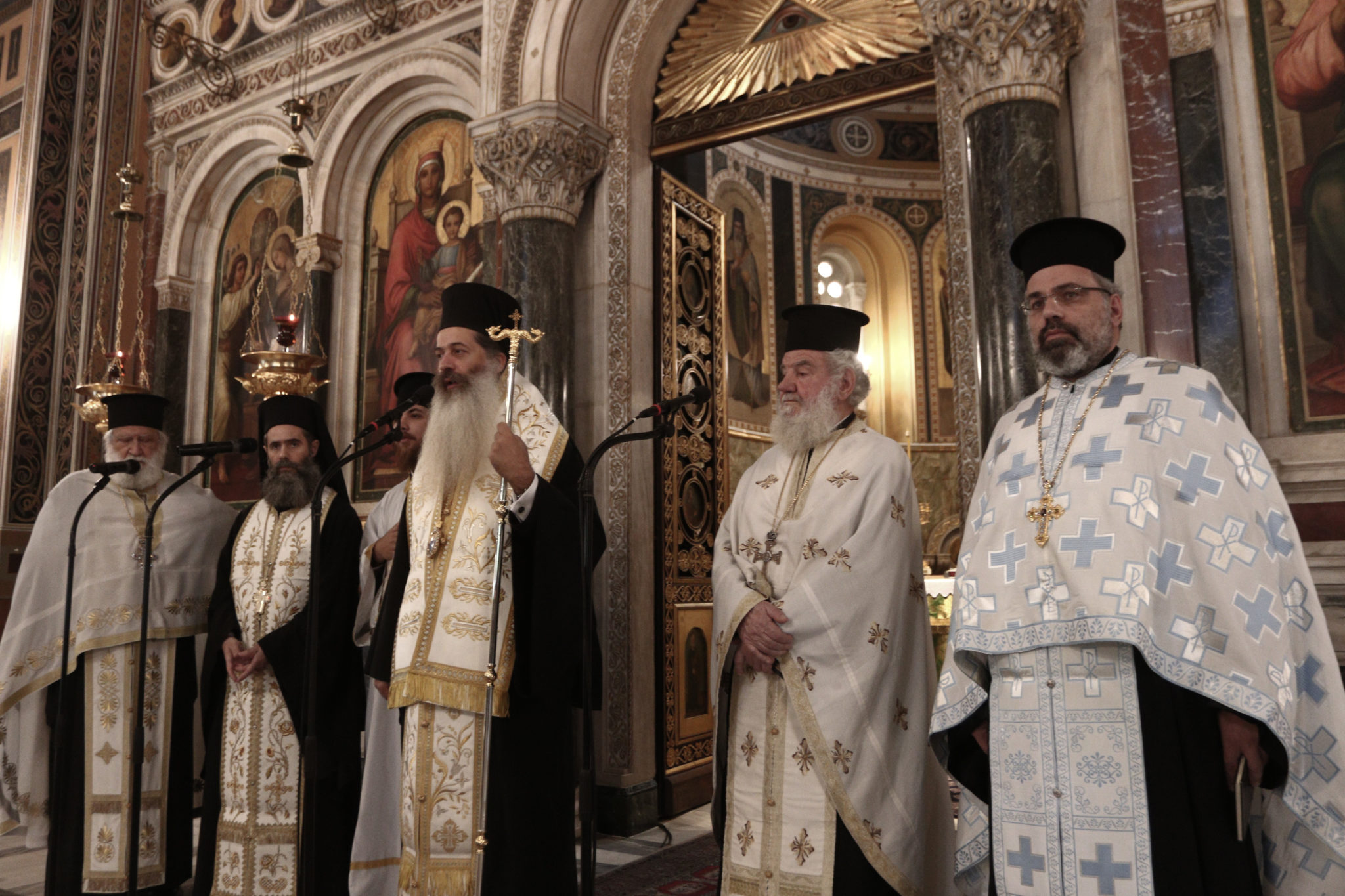 Ο Αρχιεπίσκοπος Ιερώνυμος στο μνημόσυνο για τους ευεργέτες του ...