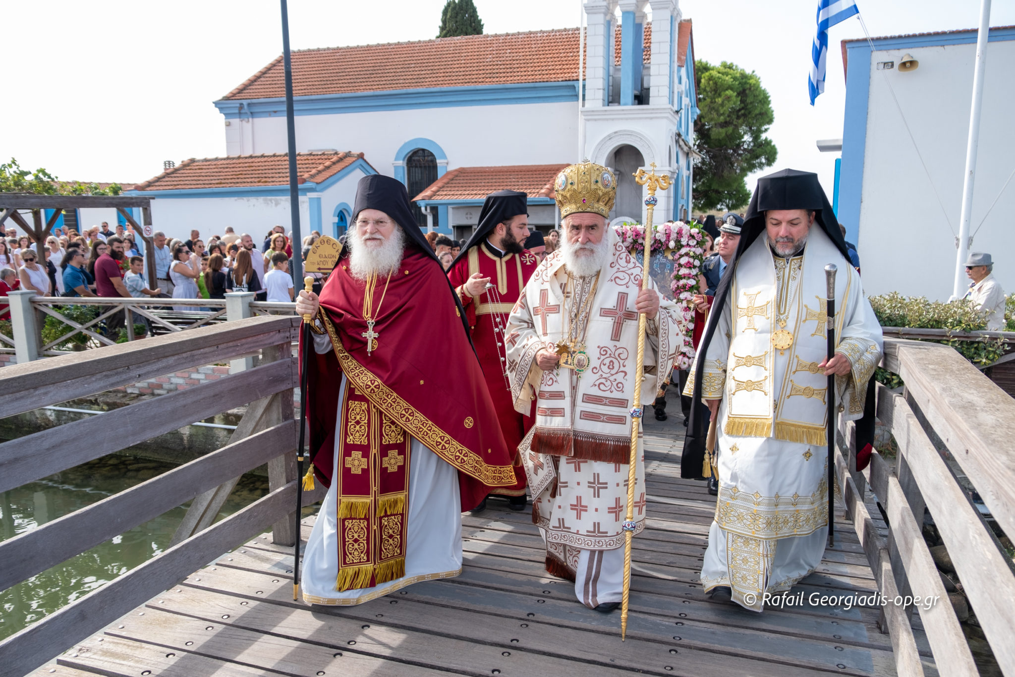 Φωτορεπορτάζ ope.gr: Πλήθος πιστών τίμησε την Παναγία την Παντάνασσα ...