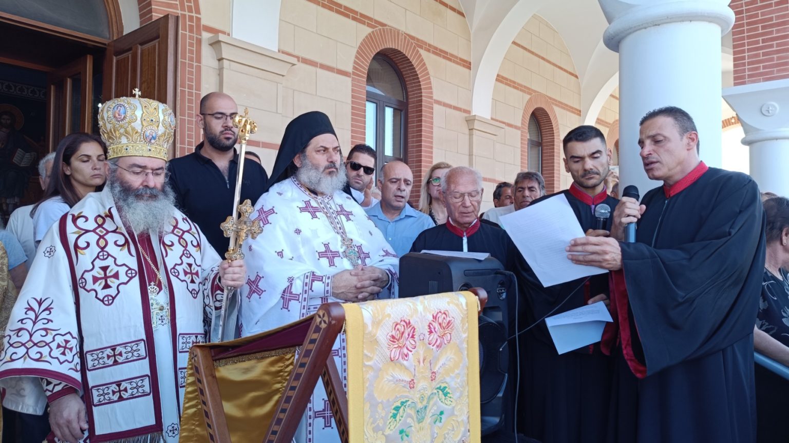 Ο Αμαθούντος Νικόλαος υποδέχθηκε την ιερά εικόνα της Παναγίας της ...