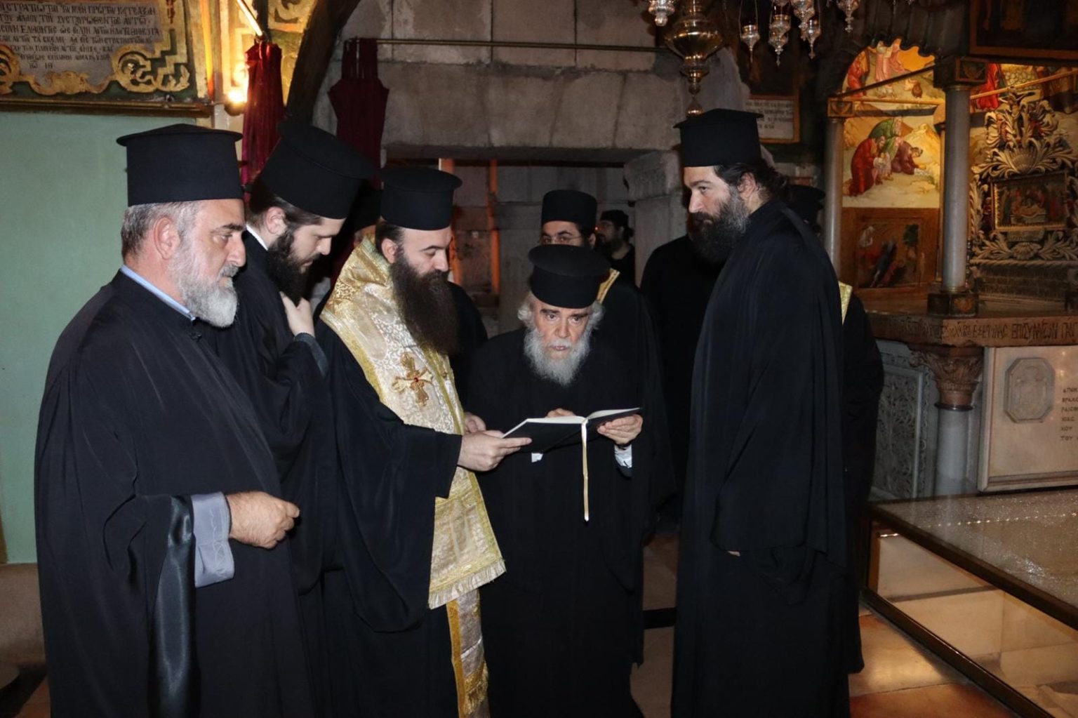 Προσευχή στον Φρικτό Γολγοθά για την παύση των εχθροπραξιών σε Ισραήλ ...