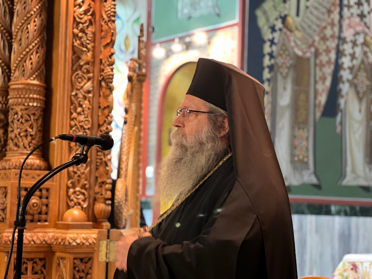 Ο Καθηγούμενος της Μονής Οσίου Δαυίδ, Γέροντας Γαβριήλ, στην Παναγία ...