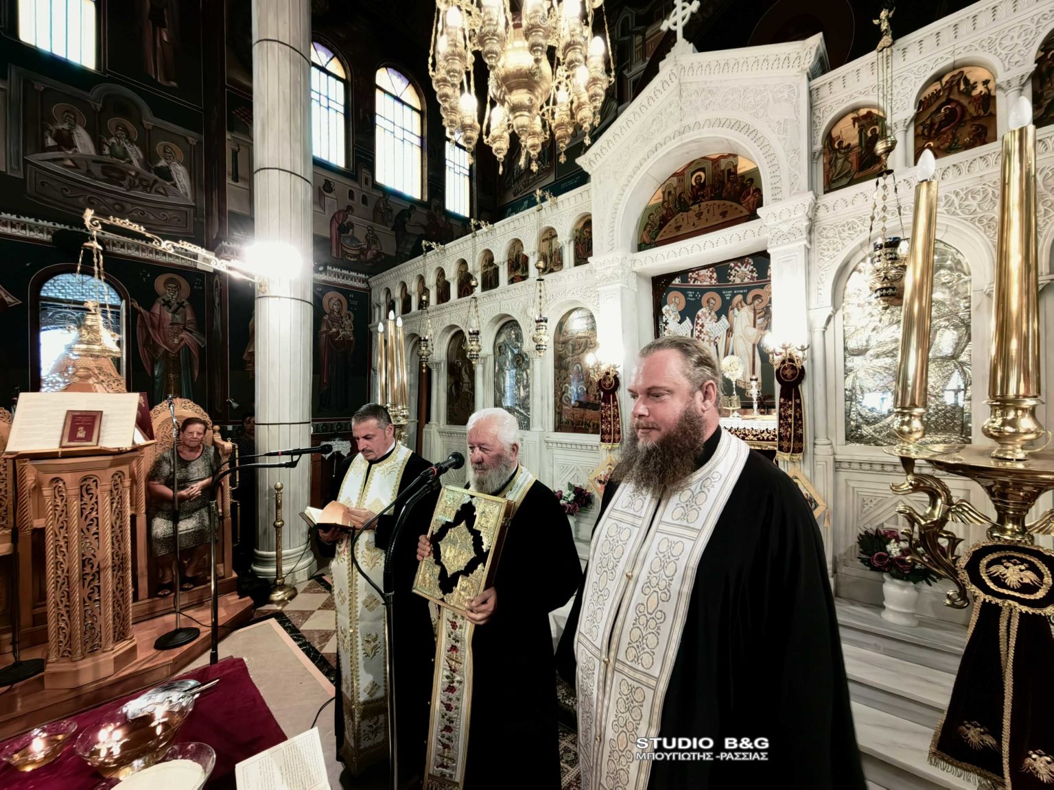 Λαοθάλασσα από όλα τα μέρη της Ελλάδος για τους Αγίους Ραφαήλ Νικόλαο ...