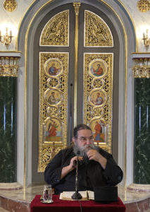 Πρωτοπρεσβύτερος π. Ευάγγελος Παπανικολάου: «Προσωπικές εμπειρίες με ...