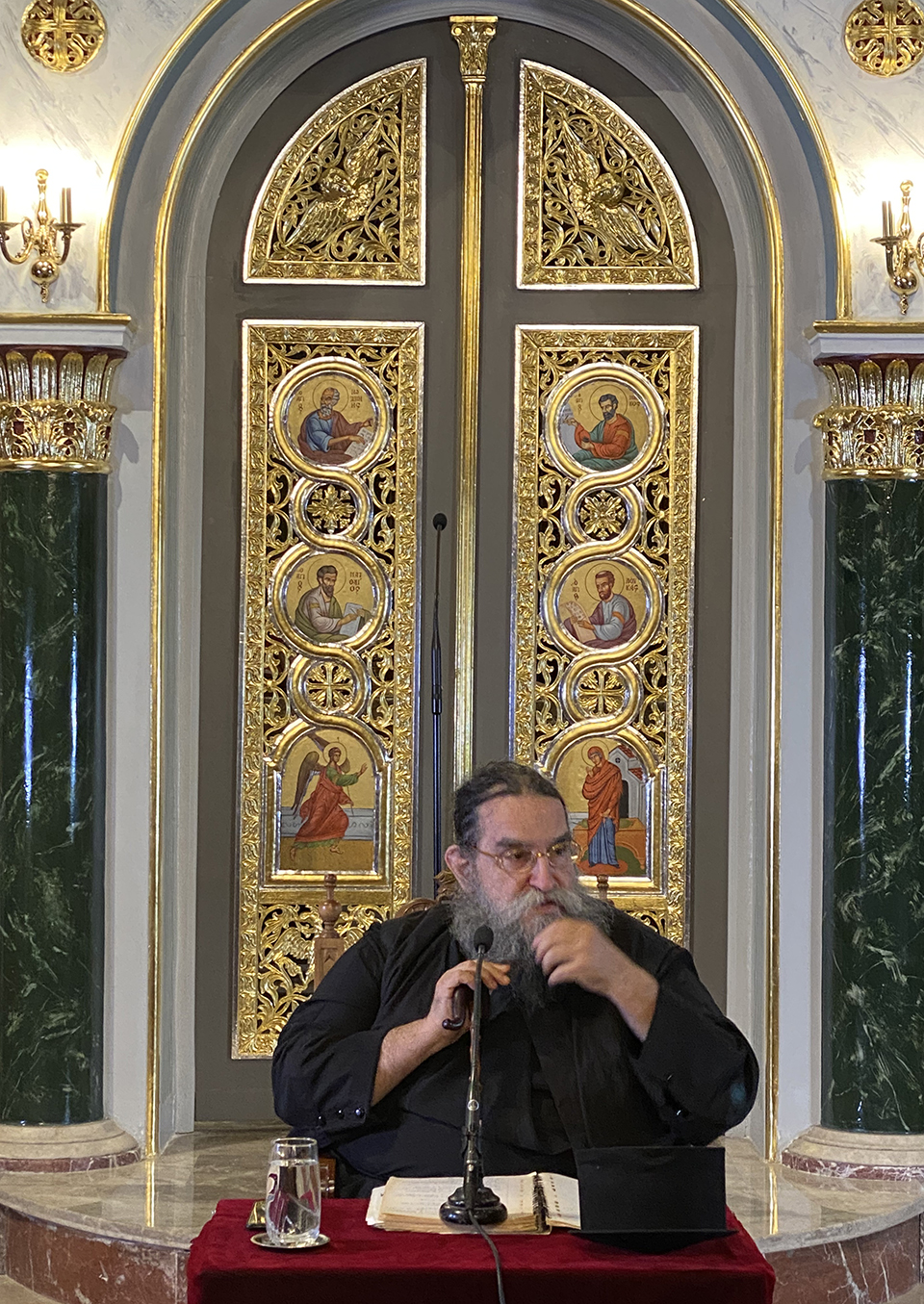 Πρωτοπρεσβύτερος π. Ευάγγελος Παπανικολάου: «Προσωπικές εμπειρίες με ...