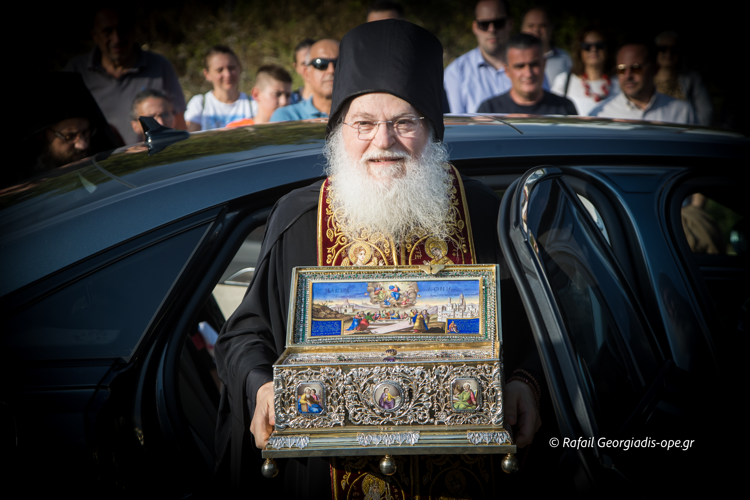 Ιωάννινα: Ο Γέροντας Εφραίμ μιλά για τα θαύματα της Τιμίας Ζώνης ...