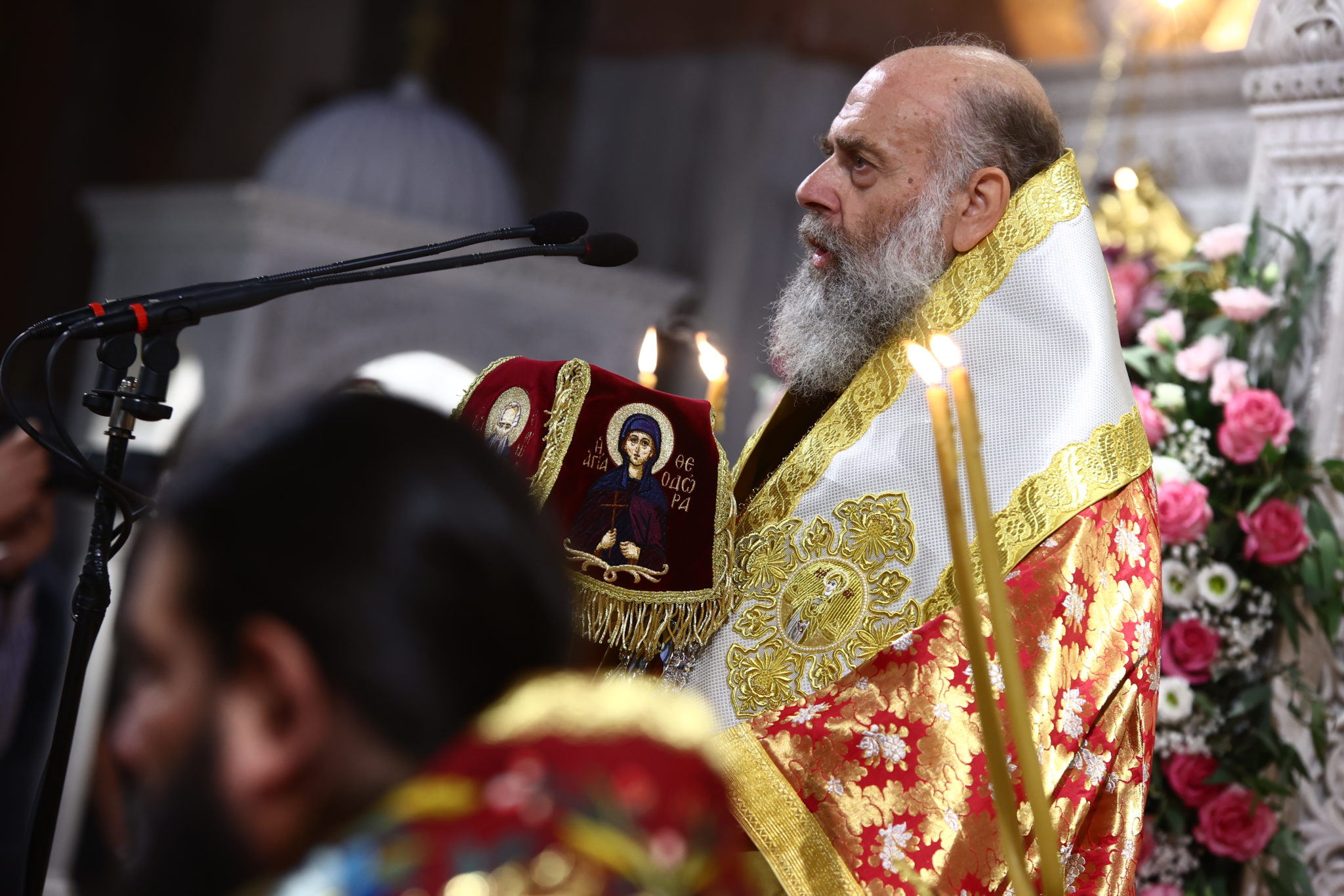 Θεία Λειτουργία στον Άγιο Δημήτριο Θεσσαλονίκης - Κλήρος και λαός ...