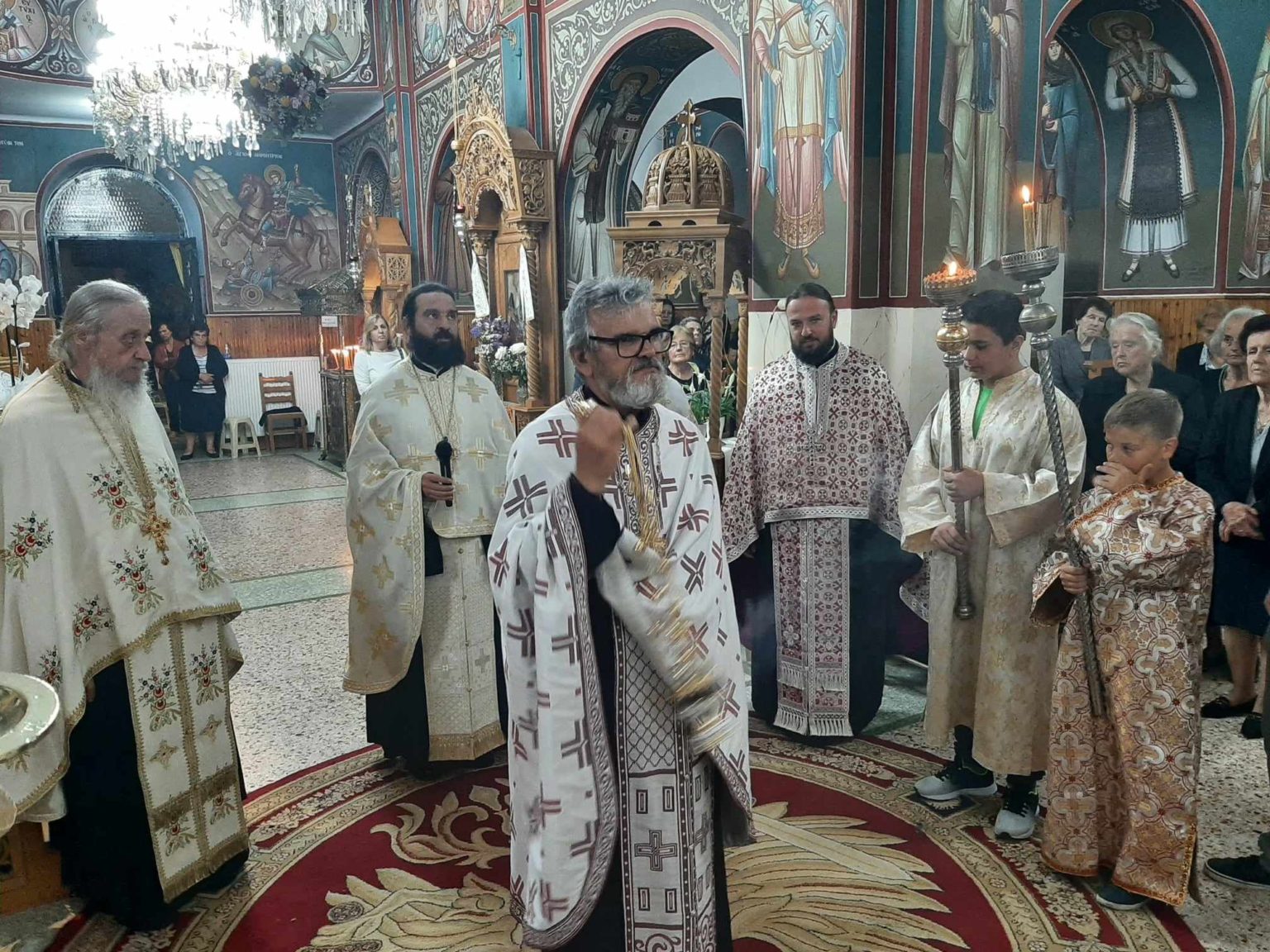 Προεόρτιος Αγρυπνία Αγίου Δημητρίου στον Άγιο Ιωάννη Αλιβερίου ...