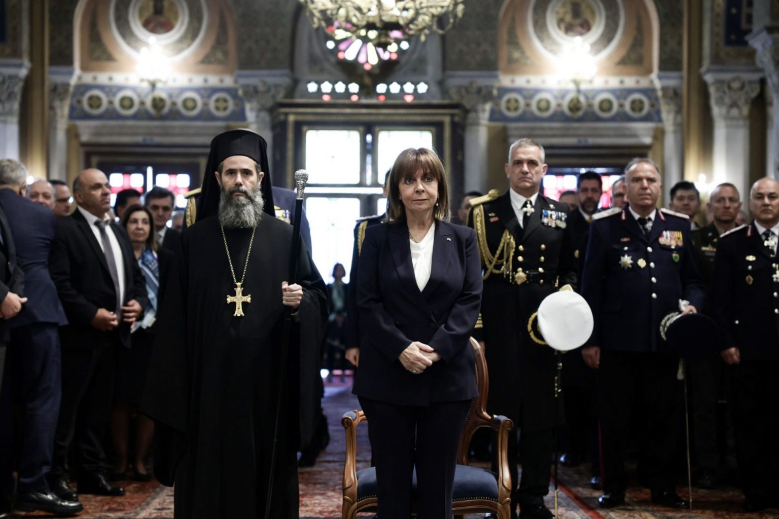 Δοξολογία στη Μητρόπολη Αθηνών για τον εορτασμό της Ημέρας των Ενόπλων ...