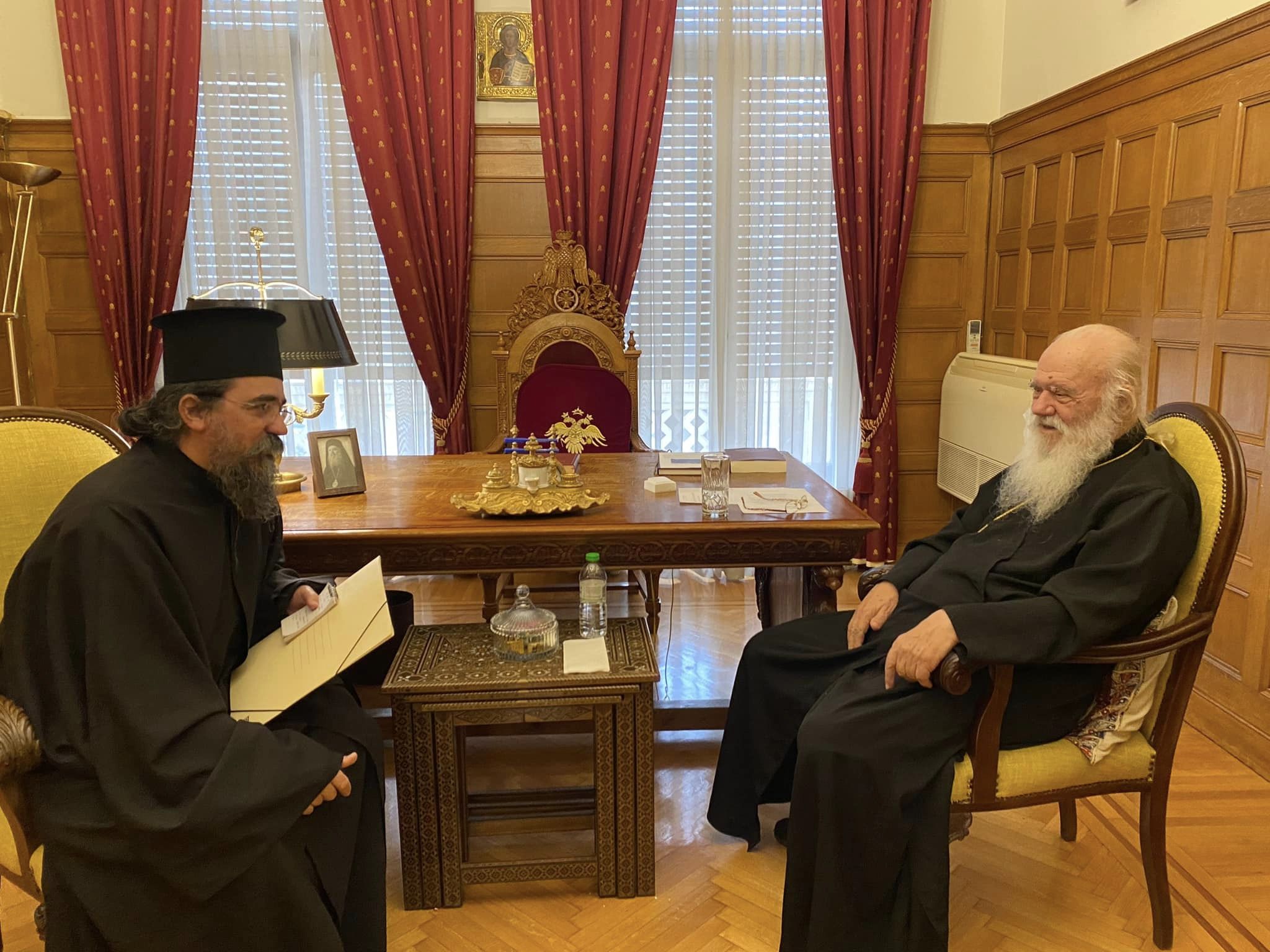 Στον Αρχιεπίσκοπο ο Μητροπολίτης Καστορίας Καλλίνικος - Ορθοδοξία News ...