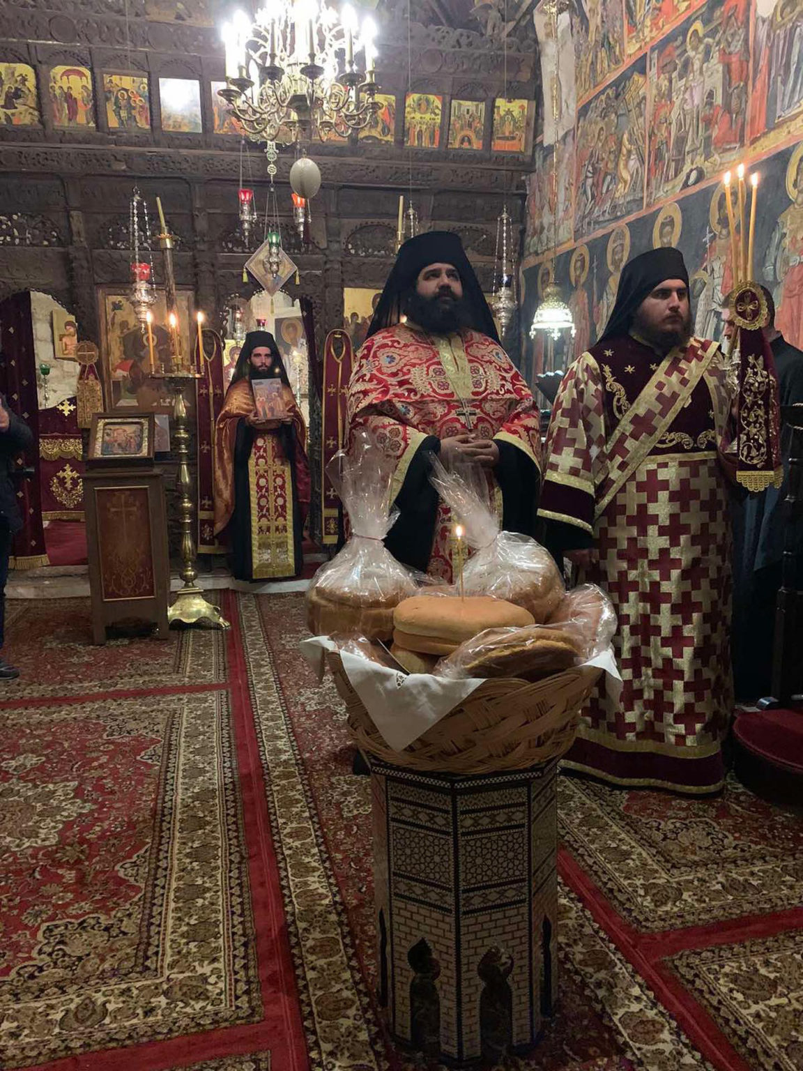 Η εορτή της Συνάξεως της Ιεράς Εικόνος της Παναγίας Ελεούσης στην Ιερά ...