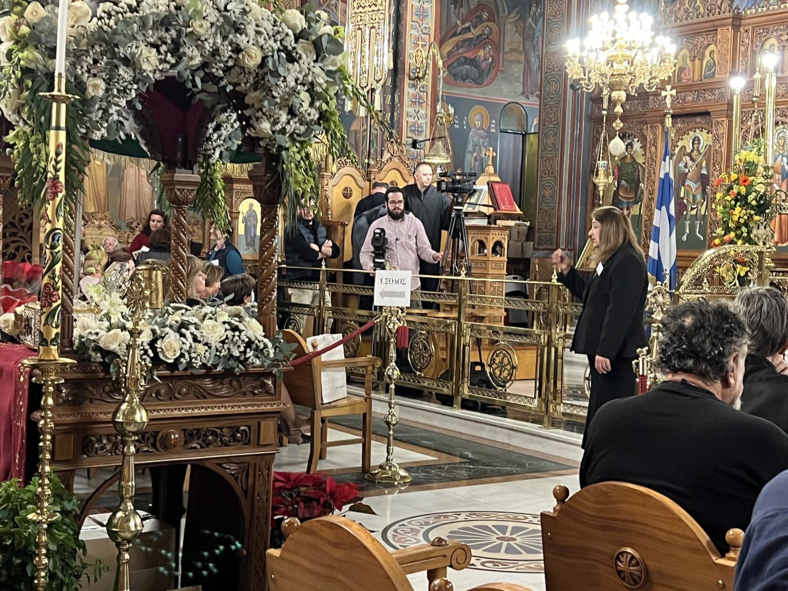 Κοσμοσυρροή για την Τιμία Κάρα του Ιερού Χρυσοστόμου στον Ι.Ν. Αγίου ...
