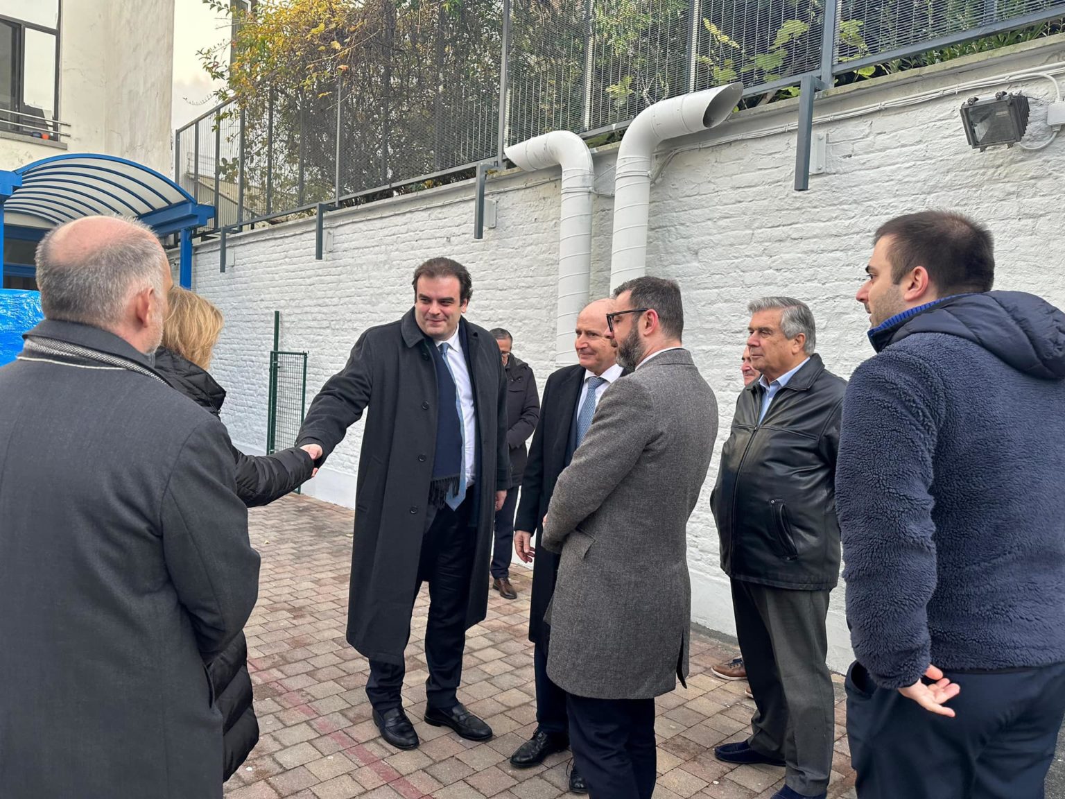 Πιερρακάκης και Μητροπολίτης Βελγίου στο Κεστεκίδειο Ελληνικό Σχολείο ...
