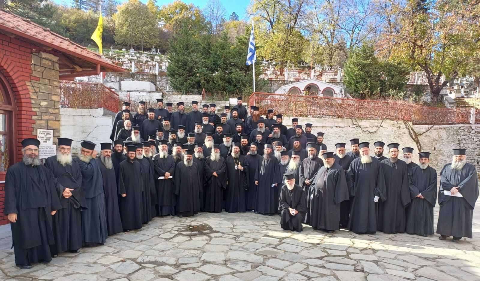 Ο Μητροπολίτης Φλωρίνης πραγματοποίησε την πρώτη Ιερατική Σύναξη όλων ...