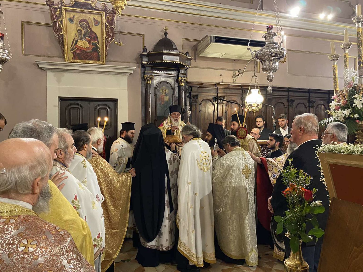 Εσπερινός Αγίου Νεκταρίου και ονομαστήρια του Μητροπολίτη Κερκύρας ...