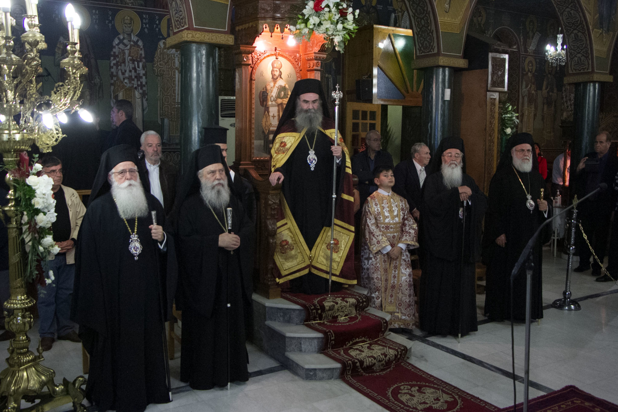 Παρουσία του Αρχιεπισκόπου ο Εσπερινός των ονομαστηρίων του Μητροπολίτη ...