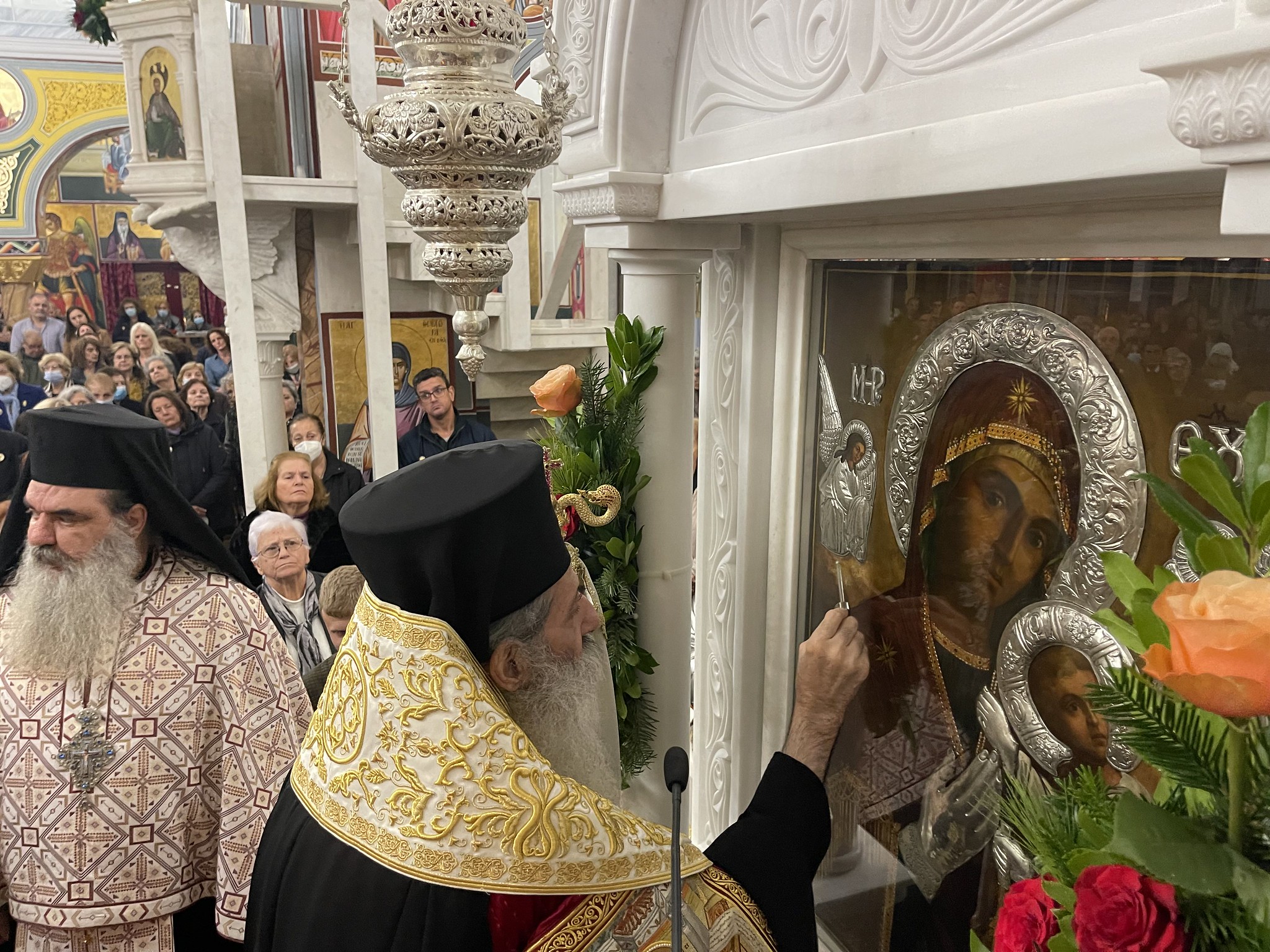 Ενθρόνιση της Ιεράς Εικόνας Παναγίας Κανάλας στον Ι.Ν. Αγίου Ελευθερίου ...