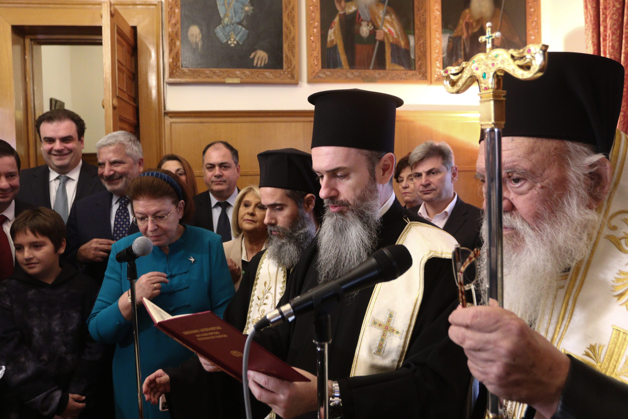 Κοπή πίτας στην Αρχιεπισκοπή Αθηνών - Αρχιεπίσκοπος Ιερώνυμος ...