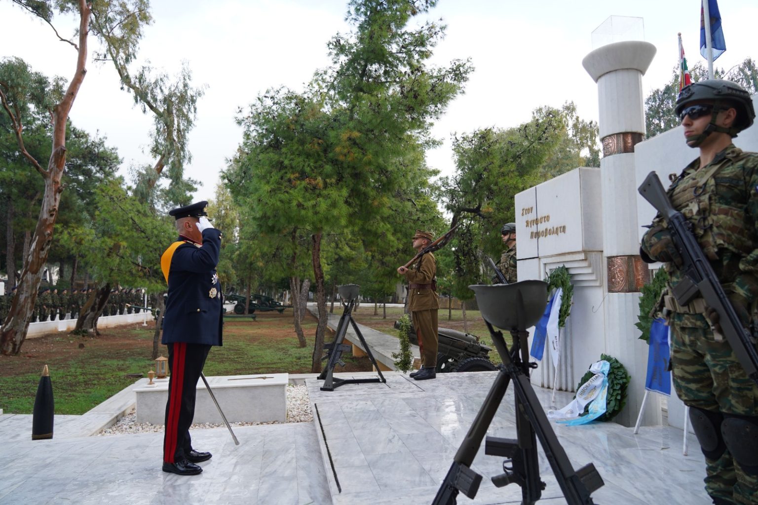 O εορτασμός της Προστάτιδος Αγίας Βαρβάρας στη Σχολή Πυροβολικού ...