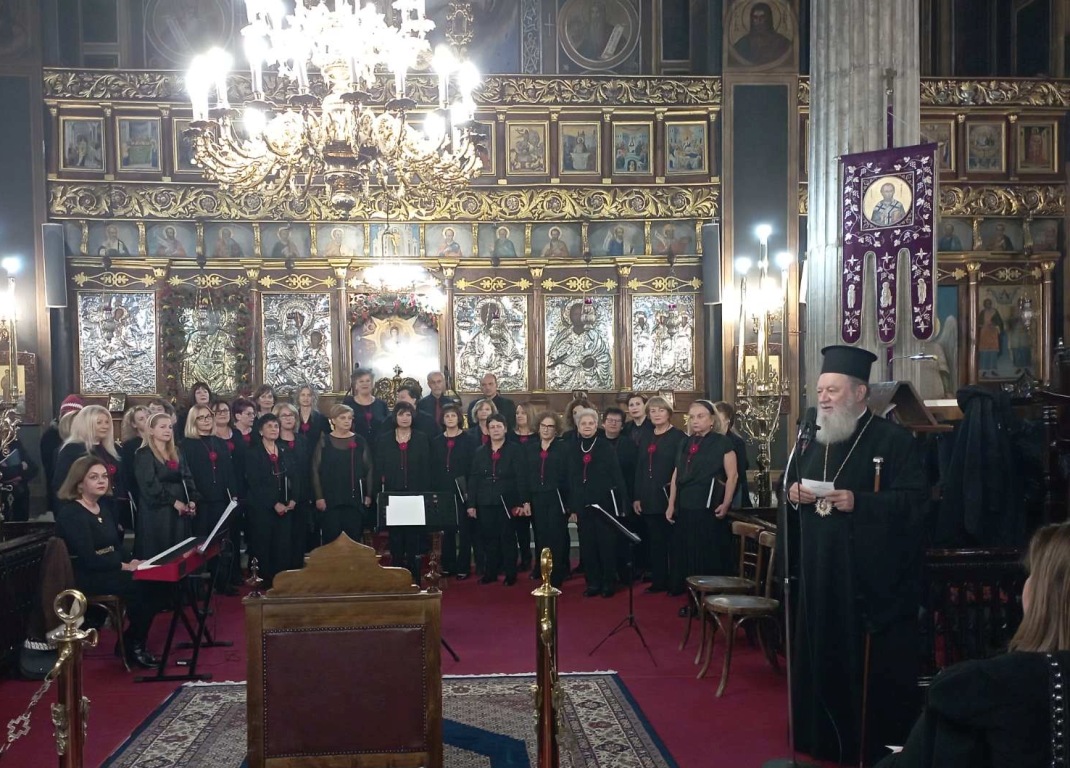 Ποιμαντικές δράσεις του Μητροπολίτη Χαλκίδος παραμονές Χριστουγέννων ...