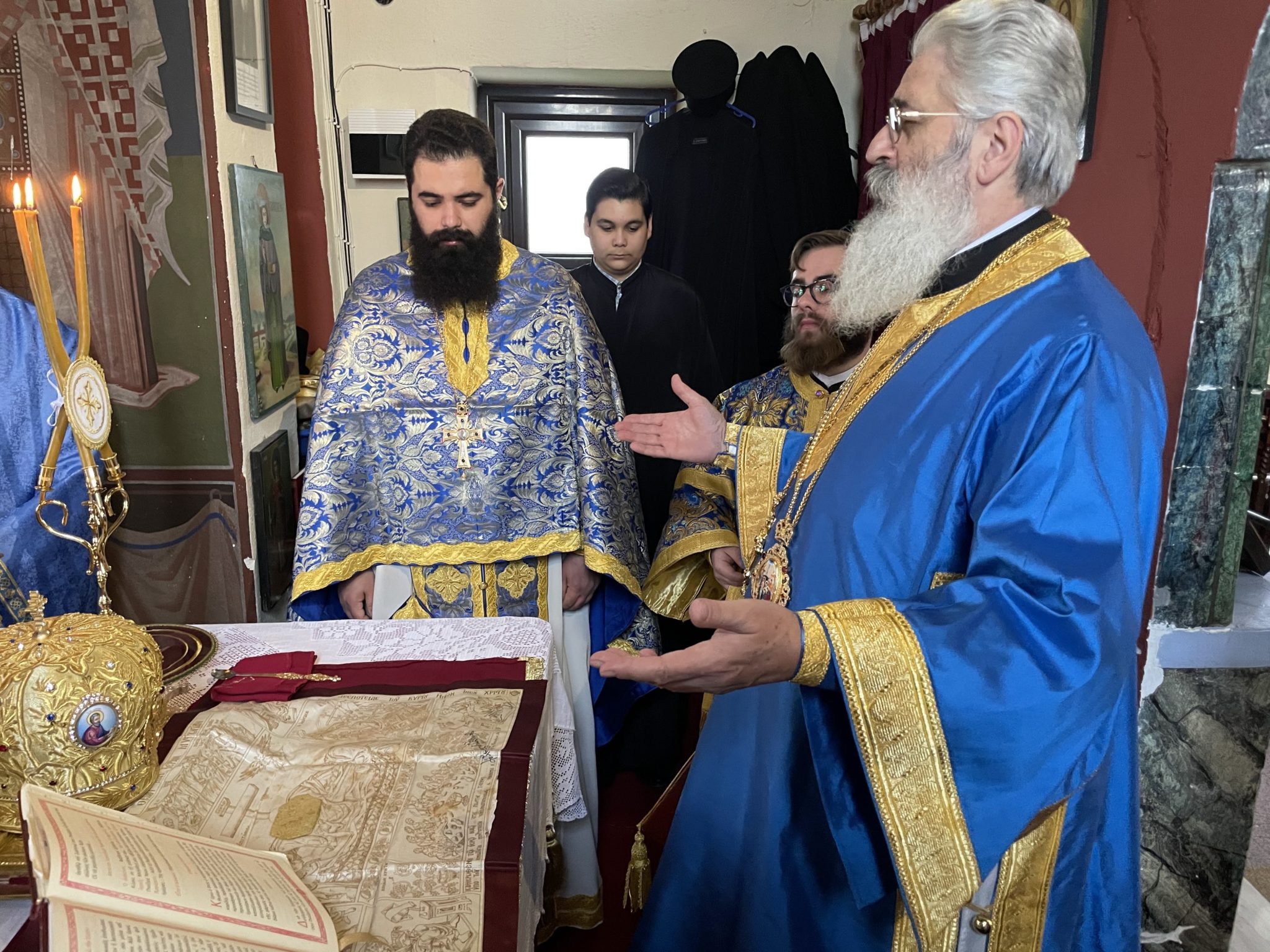 Ο Μητροπολίτης Αλεξανδρουπόλεως στον πανηγυρίζοντα Ιερό Ναό Αγίου ...