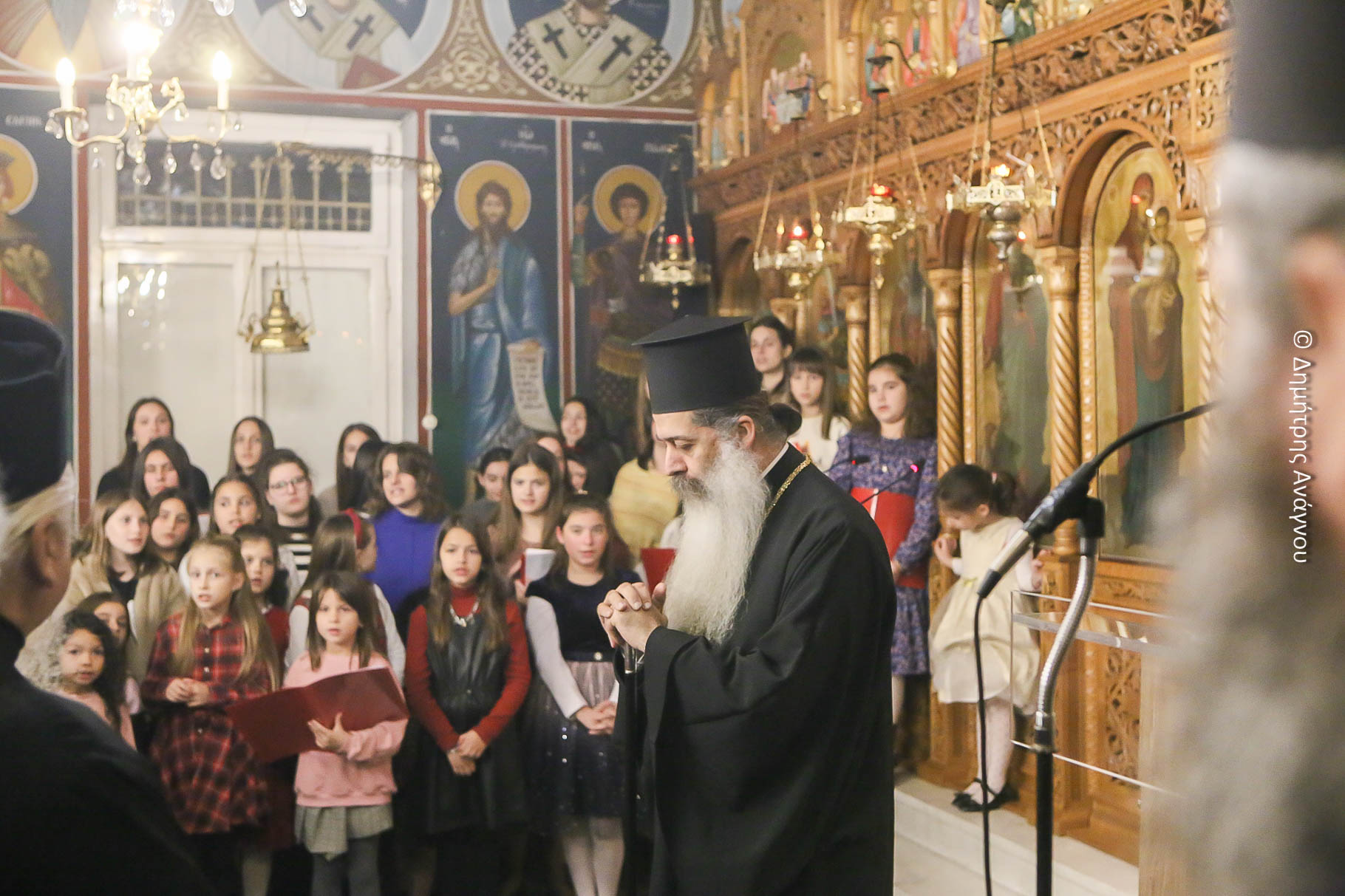 Φθιώτιδος Συμεών: «Η λέξη «ΜΑΝΑ» δεν θα εξαφανιστεί ποτέ» - Ορθοδοξία ...