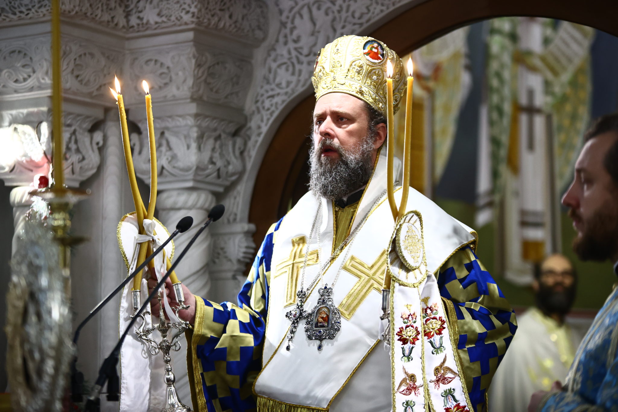 Παραμονή Θεοφανείων στον Ιερό Ναό Αγίου Φωτίου του Μεγάλου στη Νέα ...