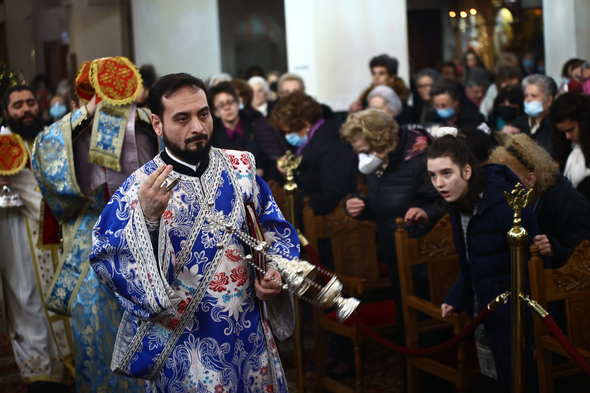 Παραμονή Θεοφανείων στον Ιερό Ναό Αγίου Φωτίου του Μεγάλου στη Νέα ...