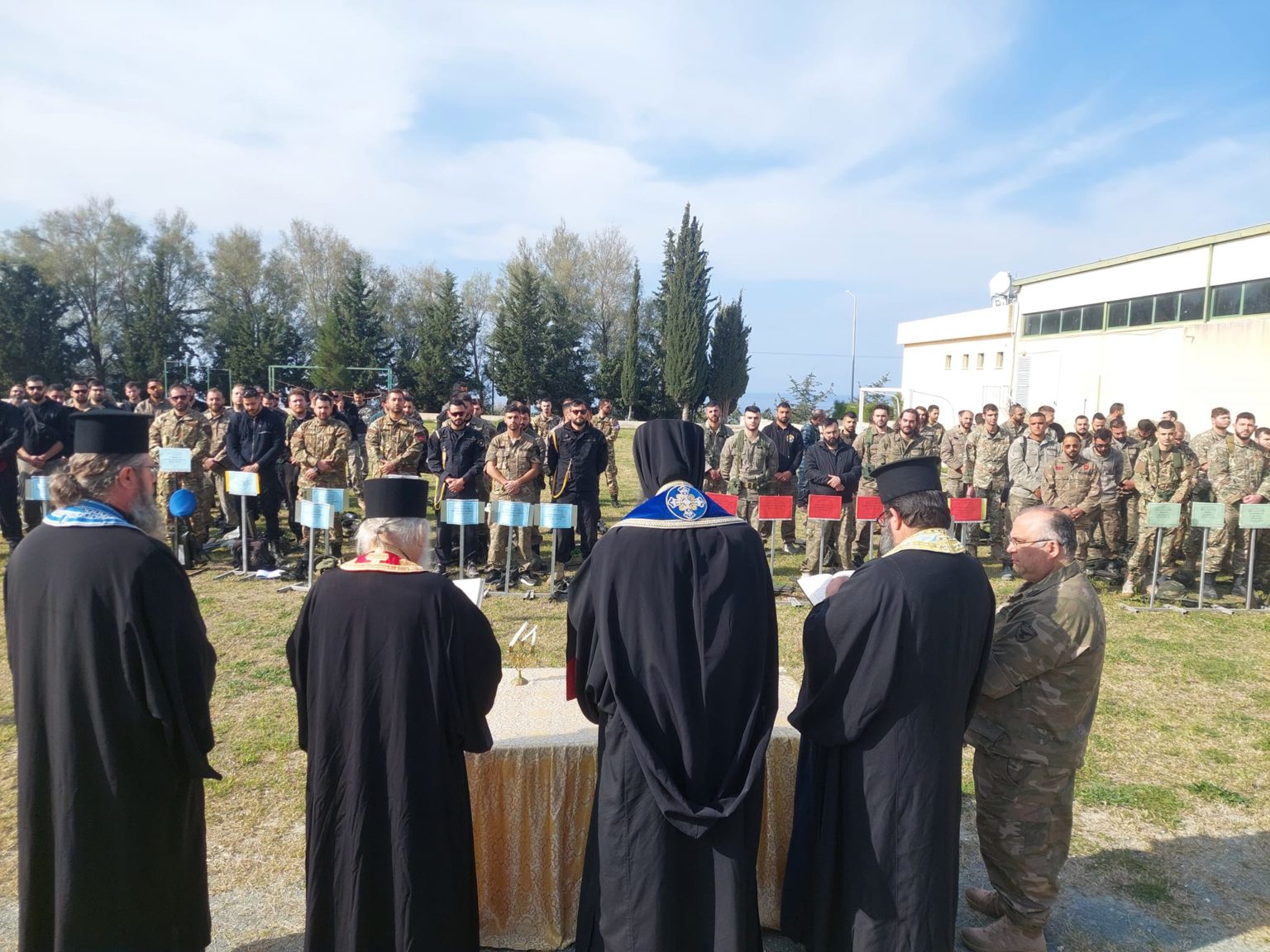 Τον αγιασμό των Ενόπλων Δυνάμεων της επαρχίας Πάφου τέλεσε ο ...