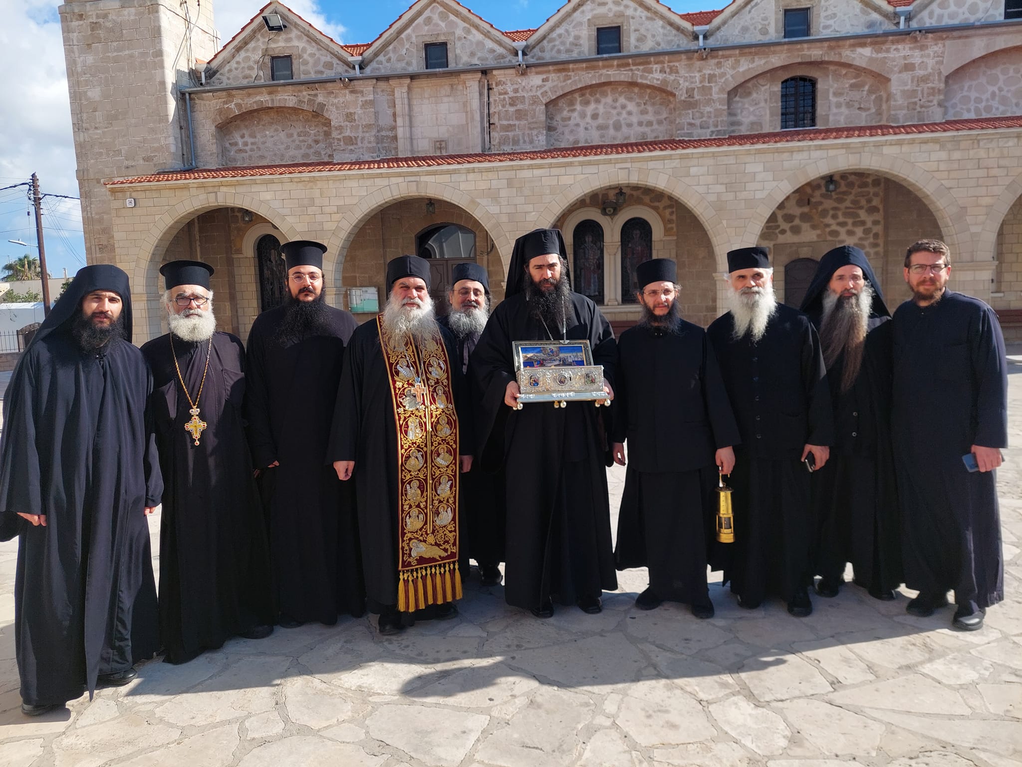 Η αναχώρηση της Αγίας Ζώνης από την Πάφο (ΒΙΝΤΕΟ - ΦΩΤΟ) - Ορθοδοξία ...