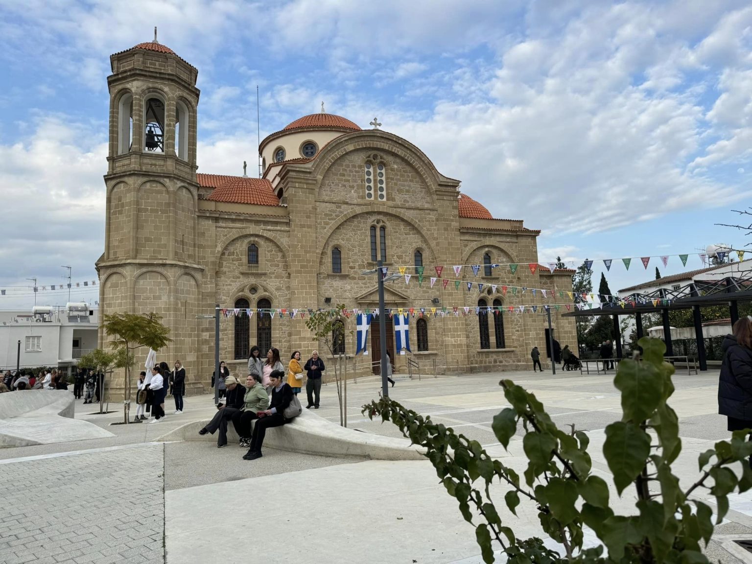 Υποδοχή της Αγίας Ζώνης στον Ι.Μ.Ν. Παναγίας Ευαγγελιστρίας Ιδαλίου ...