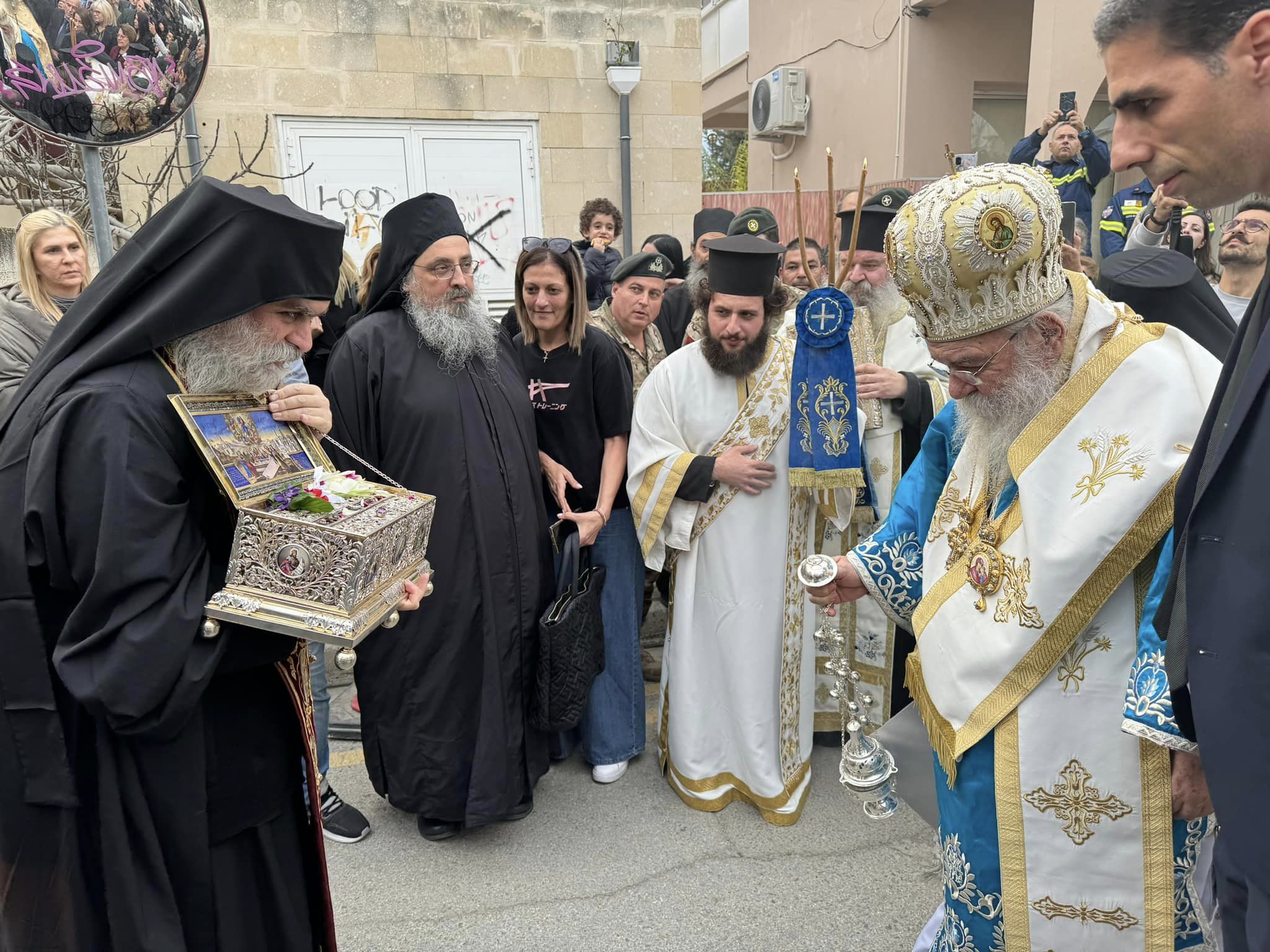 Υποδοχή της Αγίας Ζώνης στον Ι.Μ.Ν. Παναγίας Ευαγγελιστρίας Ιδαλίου ...