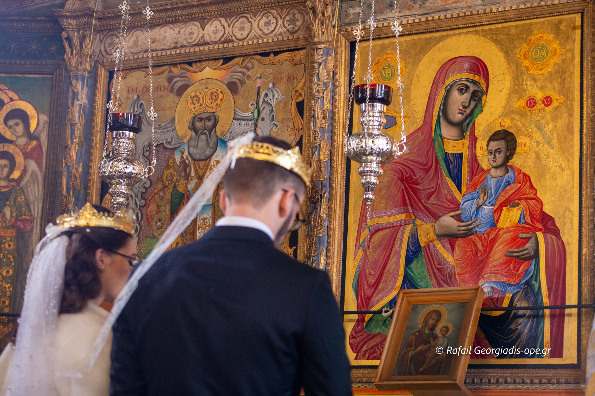Το Μυστήριο του γάμου μέσα στη Θεία Λειτουργία - Ορθοδοξία News Agency