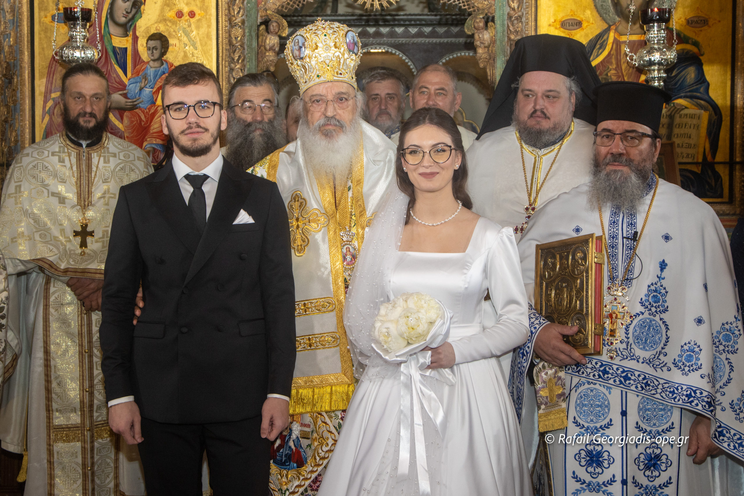 Το Μυστήριο του γάμου μέσα στη Θεία Λειτουργία - Ορθοδοξία News Agency