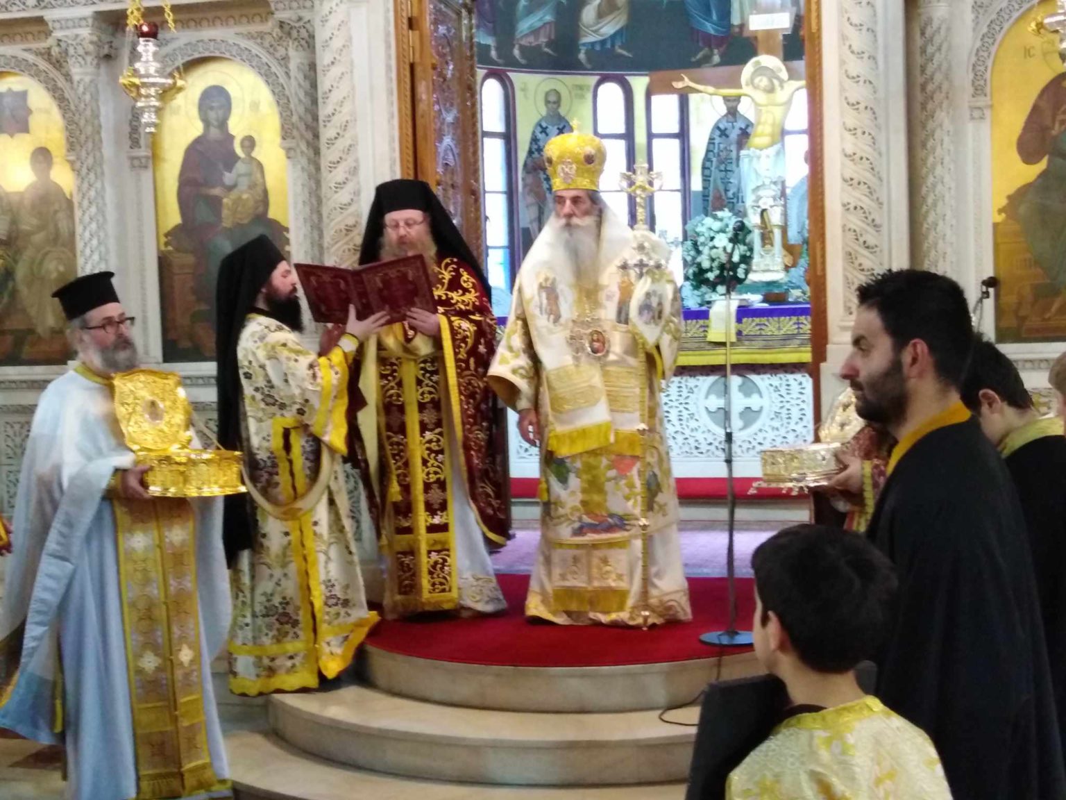Από την εορτή της Κυριακής της Ορθοδοξίας, στον Αγία Τριάδα Πειραιώς ...