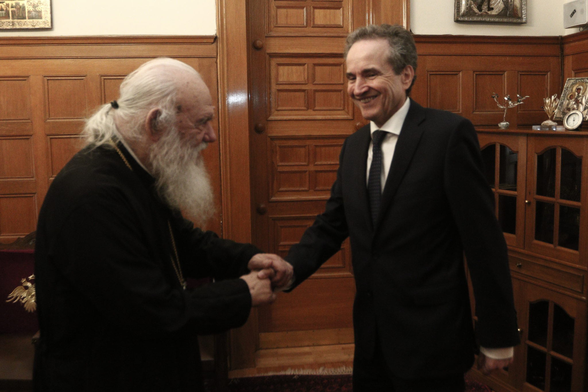 Στον Αρχιεπίσκοπο Ιερώνυμο ο Πρέσβης της Ισπανίας στη Ελλάδα και ο ...