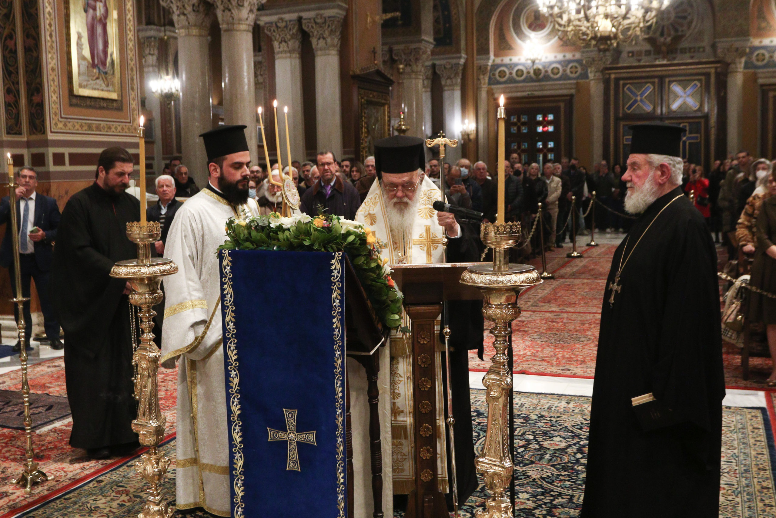 Αρχιεπίσκοπος Αθηνών: Οι ύμνοι προς την Παναγία είναι οι ρίζες που μας ...