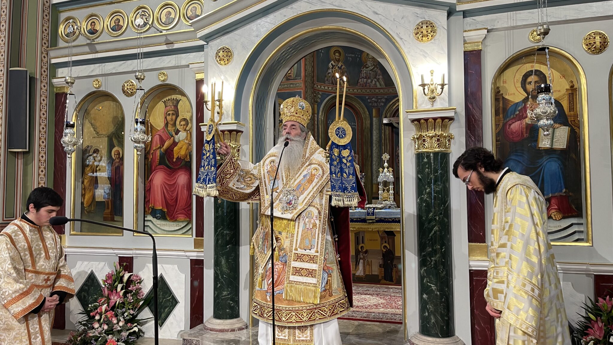 Πειραιώς Σεραφείμ: "Οι Έλληνες δεν υπέστειλαν το πνευματικό τους ...