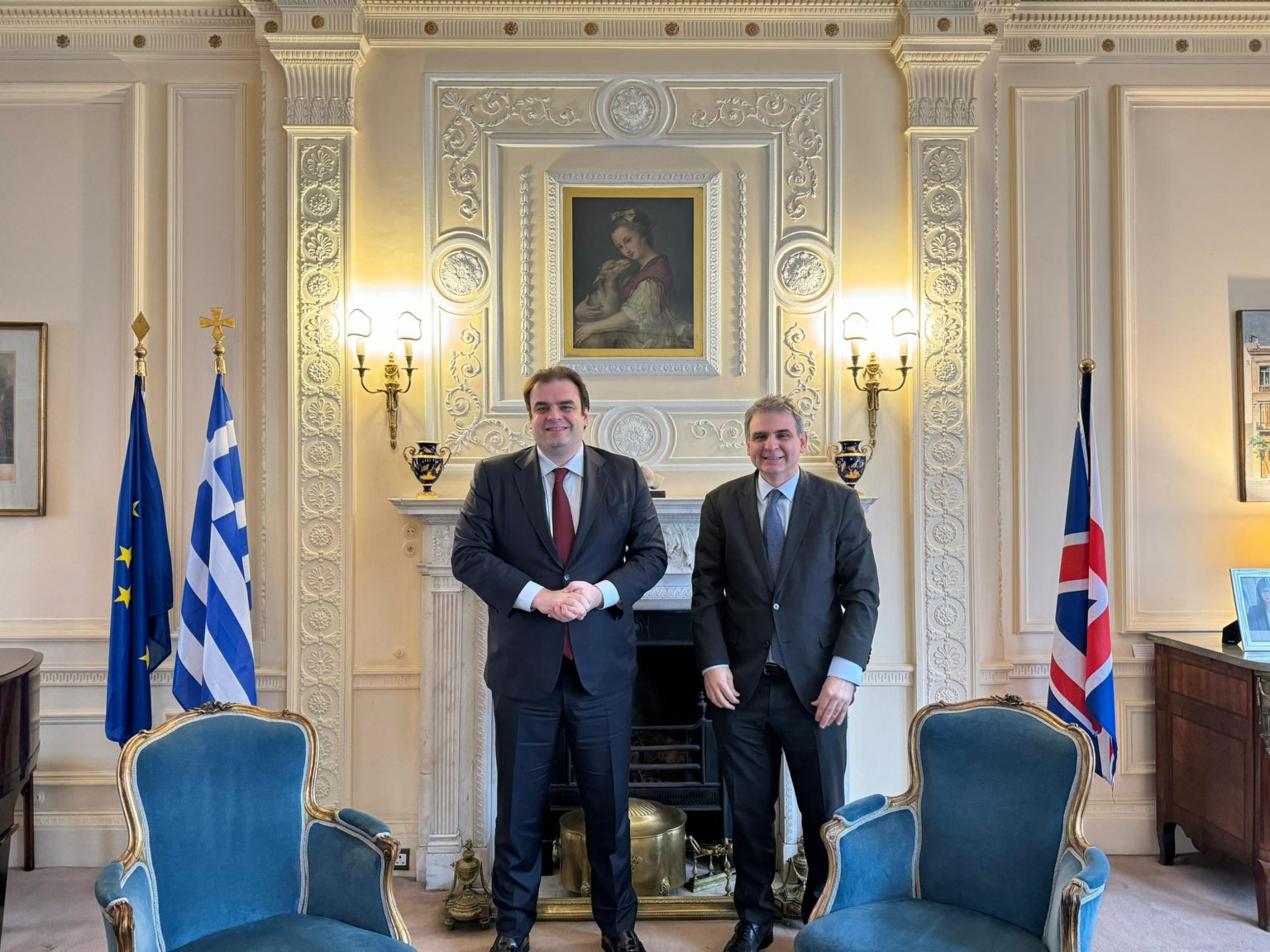 Ο Κυριάκος Πιερρακάκης συναντήθηκε με τον Αρχιεπίσκοπο Θυατείρων στο ...