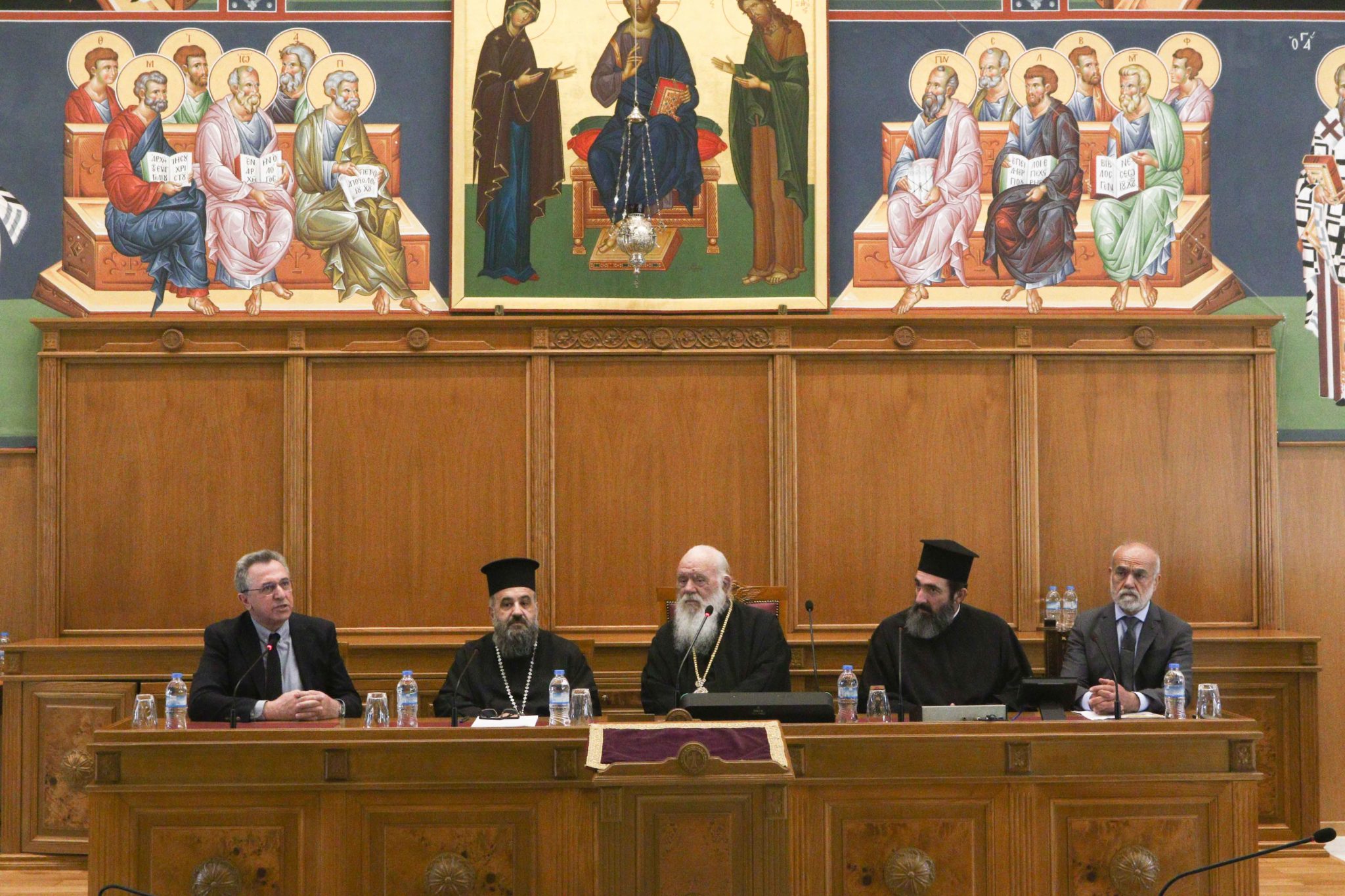 Επίσκεψη φοιτητών της Θεολογικής Σχολής Αθηνών στην Ιερά Σύνοδο ...
