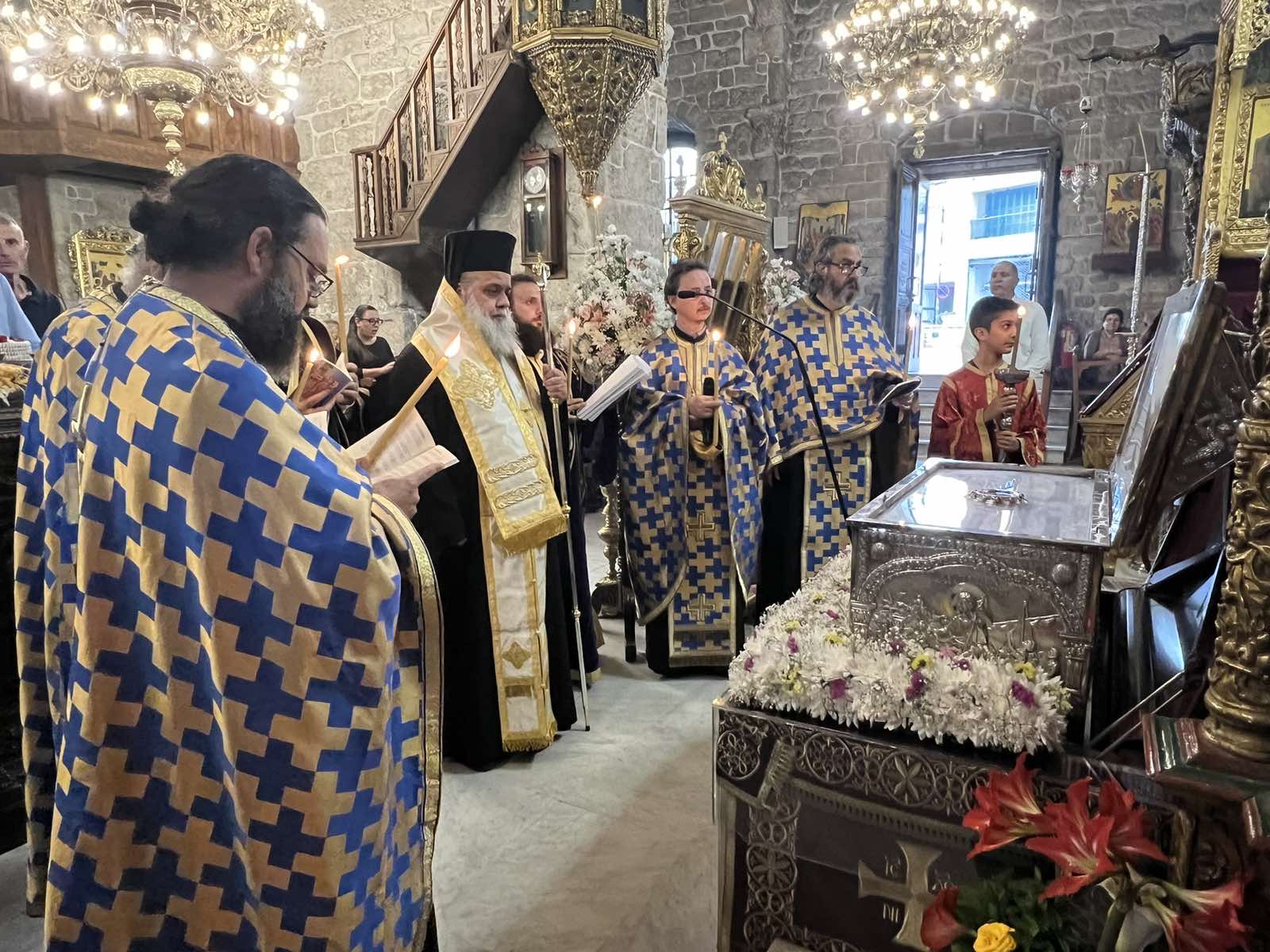 Τα Εγκώμια του Αγίου Λαζάρου έψαλλαν στον Καθεδρικό Ναό Λάρνακας - Η ...