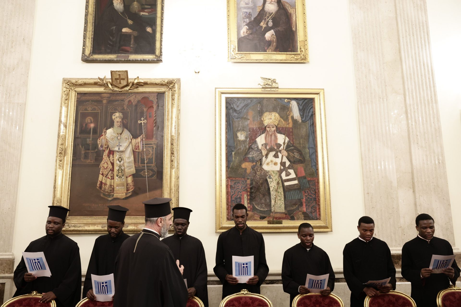 Ο Πατριάρχης Αλεξανδρείας τίμησε την ΠτΔ Κατερίνα Σακελλαροπούλου ...