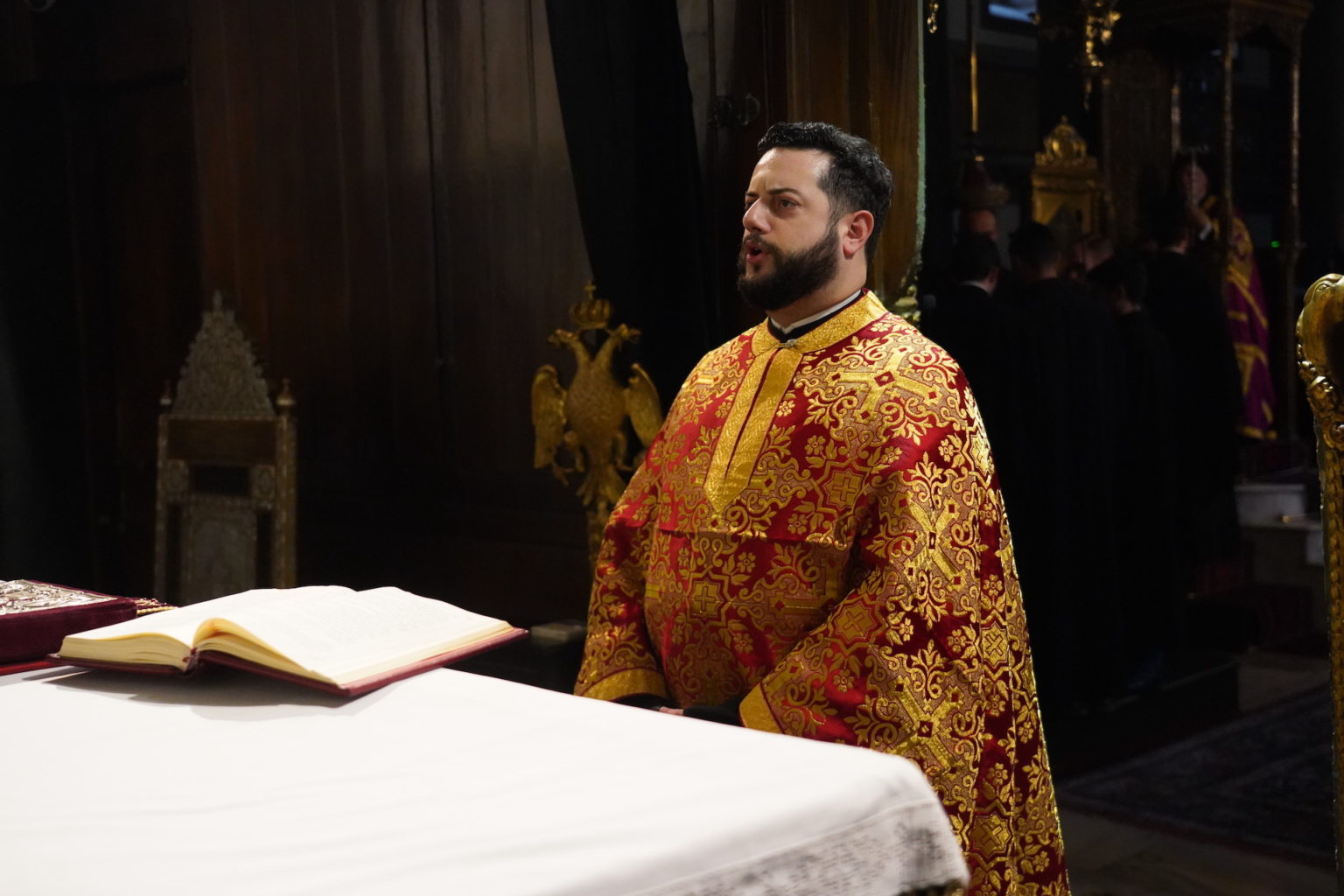 Η Ακολουθία των Παθών του Κυρίου στον Πατριαρχικό Ναό στο Φανάρι ...