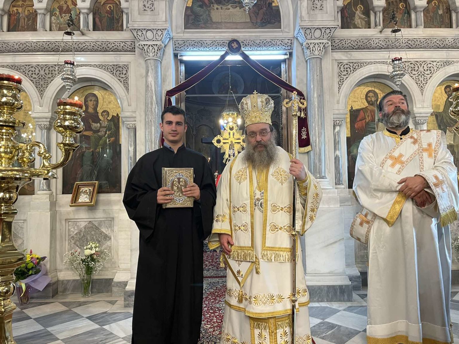 Ο Μητροπολίτης Χίου στον πανηγυρίζοντα Ιερό Ναό Αγίου Μάρκου Βροντάδου ...