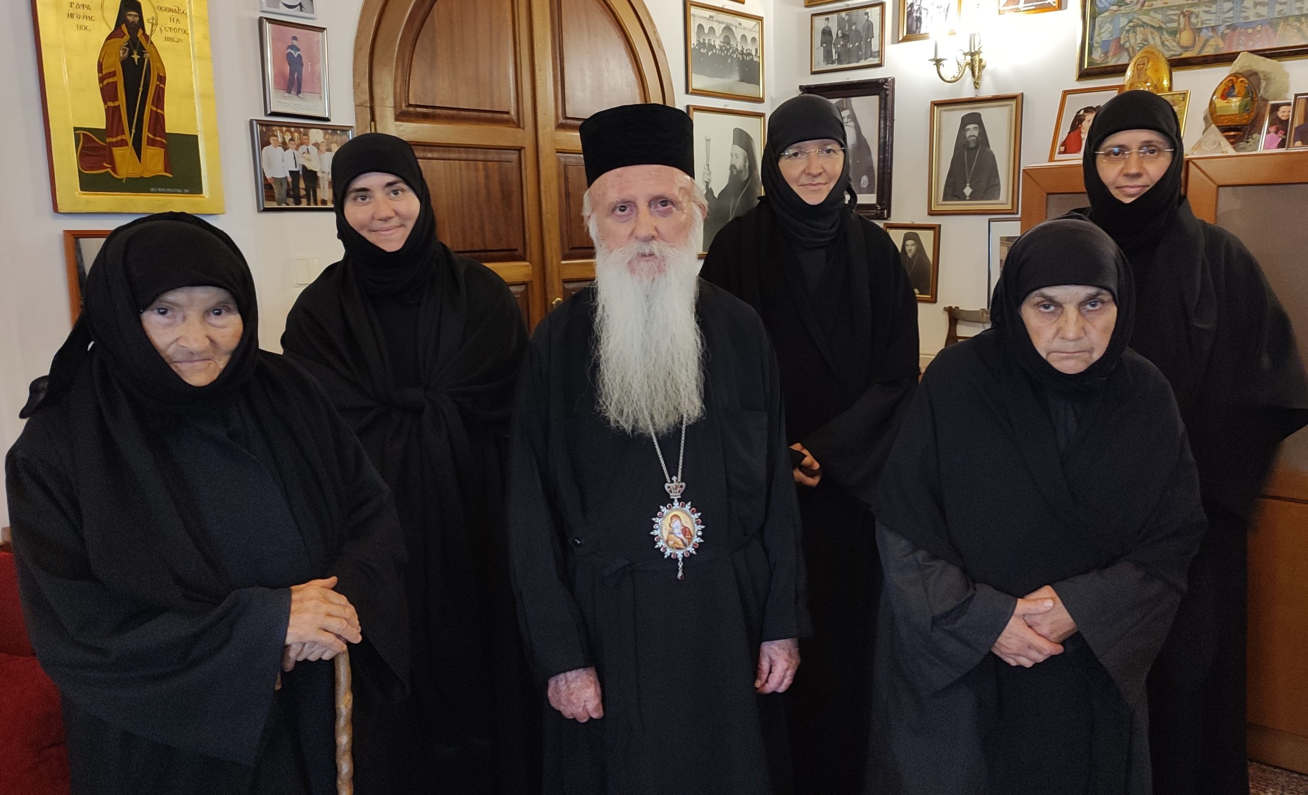 Επίσημη εγκατάσταση νέας αδελφότητας στην Ιερά Μονή Ασωμάτων και ...