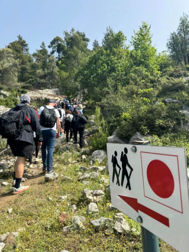 Περισσότεροι από 1.500 προσκυνητές στην 9η προσκυνηματική διαδρομή προς ...