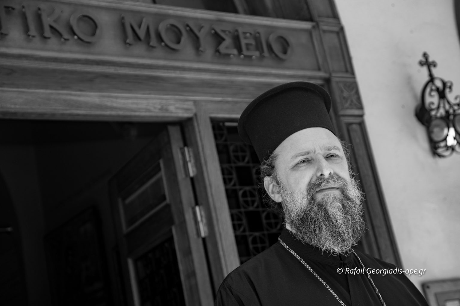 Στη Μητρόπολη Θεσσαλονίκης ο Πρωθυπουργός - Η πρώτη εθιμοτυπική ...